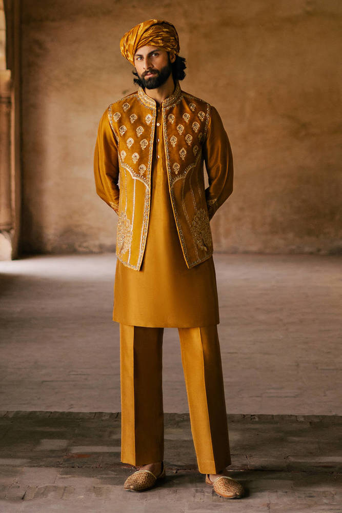 Mohsin Naveed Ranjha Design Studio. Raees